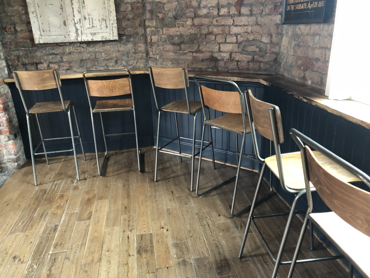 Platform 2, Tynemouth Metro Station - Furniture North East